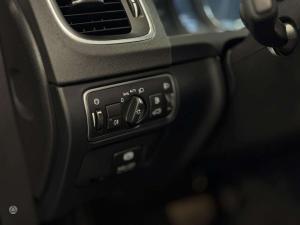 Blue Volvo V60 2014 in Klaipeda, with an engine capacity of 1.97 L and mileage of 264 thousand km for 7950 €, photo 16 on AUTOMOTO.COM.LV