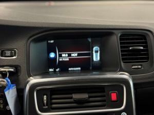 Blue Volvo V60 2014 in Klaipeda, with an engine capacity of 1.97 L and mileage of 264 thousand km for 7950 €, photo 20 on AUTOMOTO.COM.LV