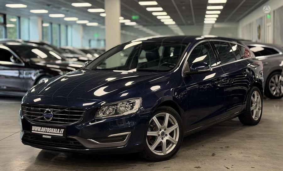 Blue Volvo V60 2014 in Klaipeda, with an engine capacity of 1.97 L and mileage of 264 thousand km for 7950 €, photo 31 on AUTOMOTO.COM.LV