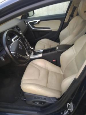 Zils Volvo V60 2014 Talsi, ar dzinēja tilpumu 2.40 L un nobraukumu 270 tūkst. km par 6900 €, foto 4 vietnē AUTOMOTO.COM.LV