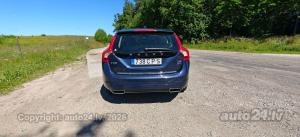 Zils Volvo V60 2014 Rakvere, ar dzinēja tilpumu 2.40 L un nobraukumu 277 tūkst. km par 6700 €, foto 8 vietnē AUTOMOTO.COM.LV