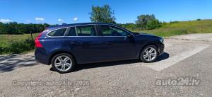 Zils Volvo V60 2014 Rakvere, ar dzinēja tilpumu 2.40 L un nobraukumu 277 tūkst. km par 6700 €, foto 9 vietnē AUTOMOTO.COM.LV