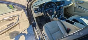 Zils Volvo V60 2014 Rakvere, ar dzinēja tilpumu 2.40 L un nobraukumu 277 tūkst. km par 6700 €, foto 12 vietnē AUTOMOTO.COM.LV