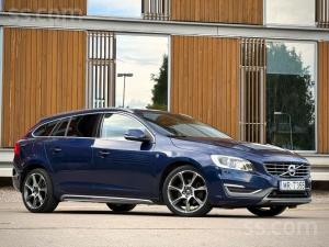 Blue Volvo V60 2014 in Riga, with an engine capacity of 2.00 L and mileage of 274 thousand km for 8150 €, photo 5 on AUTOMOTO.COM.LV