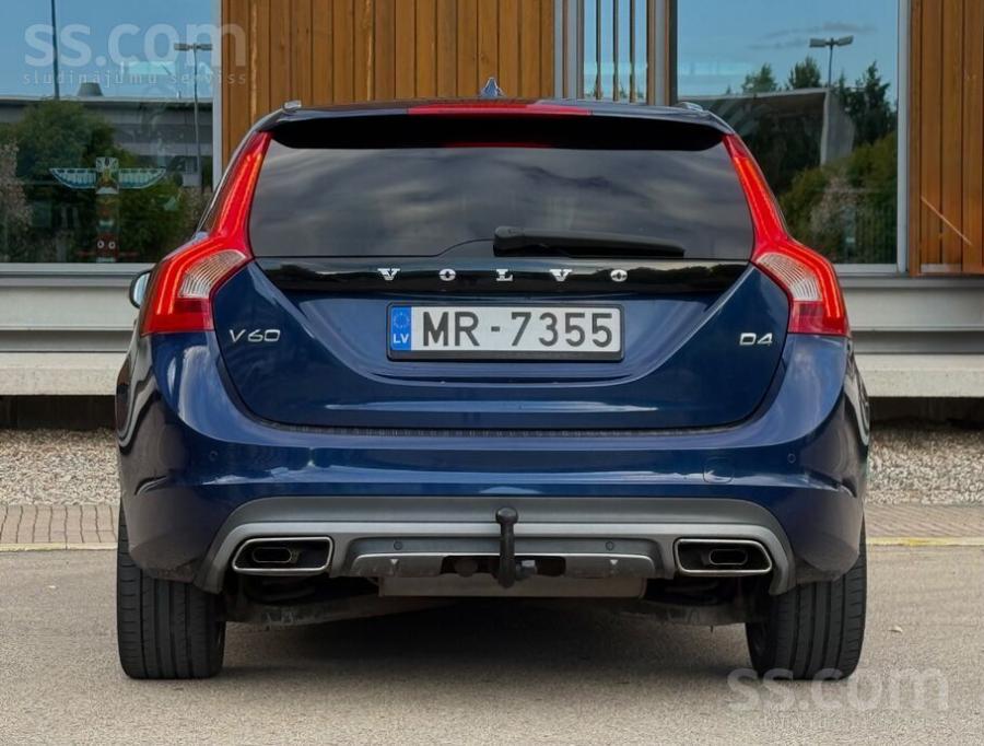 Blue Volvo V60 2014 in Riga, with an engine capacity of 2.00 L and mileage of 274 thousand km for 8150 €, photo 9 on AUTOMOTO.COM.LV