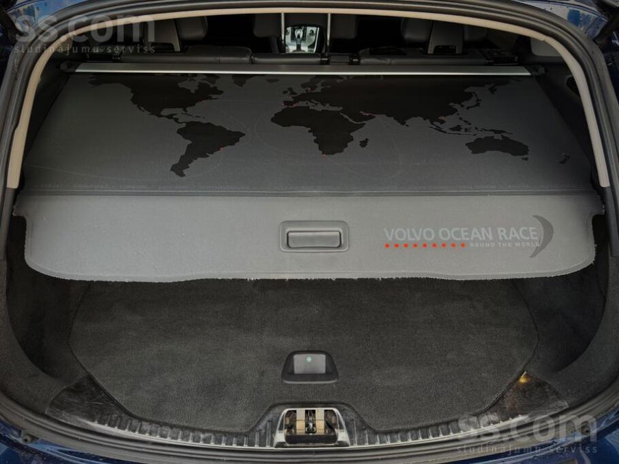Blue Volvo V60 2014 in Riga, with an engine capacity of 2.00 L and mileage of 274 thousand km for 8150 €, photo 26 on AUTOMOTO.COM.LV