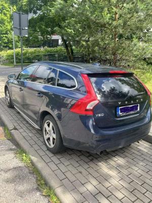 Синий Вольво B60 2014 в Вильнюс, объемом двигателя 1.56 л и пробегом 242 тыс. км за 5100 €, фото 3 на AUTOMOTO.COM.LV