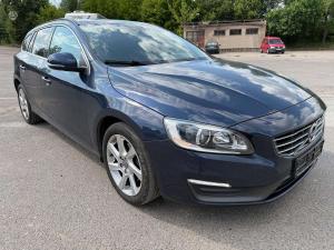 Zils Volvo V60 2014 Raseiniai, ar dzinēja tilpumu 1.97 L un nobraukumu 252 tūkst. km par 5900 €, foto  vietnē AUTOMOTO.COM.LV