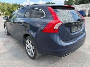 Blue Volvo V60 2014 in Raseiniai, with an engine capacity of 1.97 L and mileage of 252 thousand km for 5900 €, photo 6 on AUTOMOTO.COM.LV
