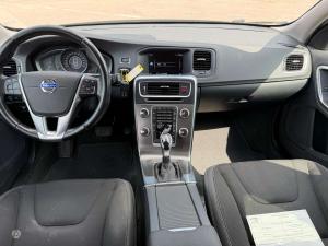 Blue Volvo V60 2014 in Raseiniai, with an engine capacity of 1.97 L and mileage of 252 thousand km for 5900 €, photo 12 on AUTOMOTO.COM.LV