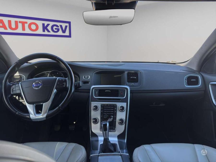 Синий Вольво B60 2014 в Клайпеда, объемом двигателя 2.00 л и пробегом 338 тыс. км за 6999 €, фото 14 на AUTOMOTO.COM.LV