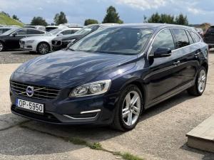 Zils Volvo V60 2014 Rīga, ar dzinēja tilpumu 2.00 L un nobraukumu 228 tūkst. km par 8500 €, foto  vietnē AUTOMOTO.COM.LV