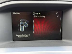 Zils Volvo V60 2014 Rīga, ar dzinēja tilpumu 2.00 L un nobraukumu 228 tūkst. km par 8500 €, foto 14 vietnē AUTOMOTO.COM.LV