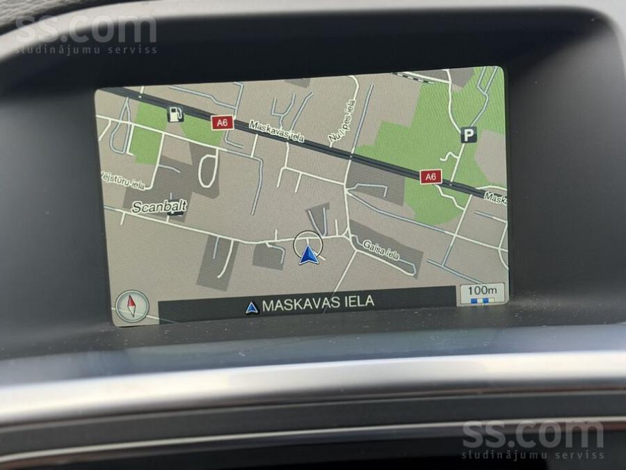 Zils Volvo V60 2014 Rīga, ar dzinēja tilpumu 2.00 L un nobraukumu 228 tūkst. km par 7700 €, foto 12 vietnē AUTOMOTO.COM.LV