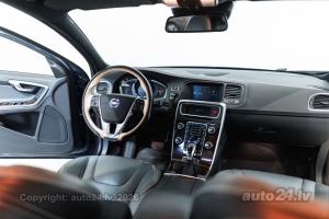Blue Volvo V60 2014 in Tallinn, with an engine capacity of 2.40 L and mileage of 239 thousand km for 9990 €, photo 14 on AUTOMOTO.COM.LV