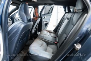 Blue Volvo V60 2014 in Tallinn, with an engine capacity of 2.40 L and mileage of 239 thousand km for 9990 €, photo 17 on AUTOMOTO.COM.LV