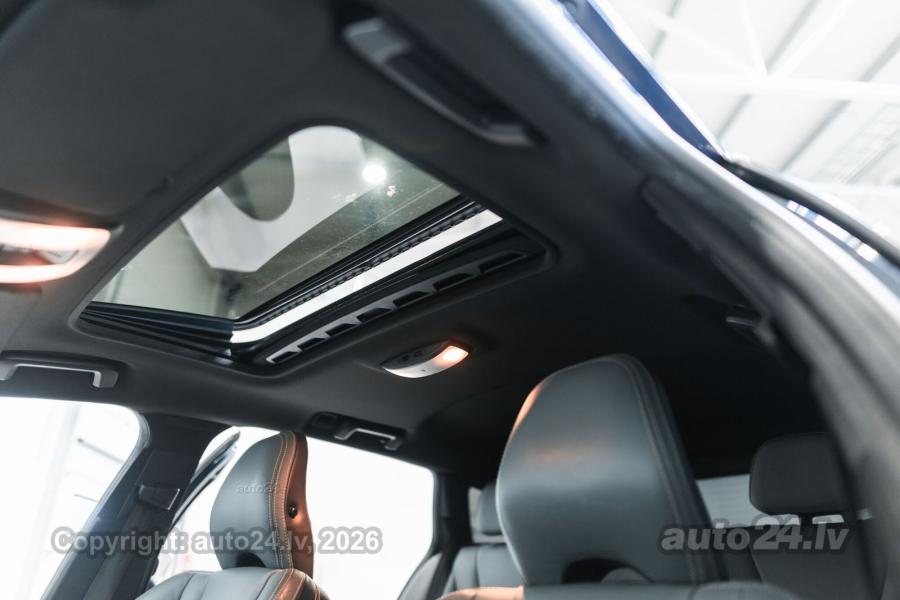 Blue Volvo V60 2014 in Tallinn, with an engine capacity of 2.40 L and mileage of 239 thousand km for 9990 €, photo 21 on AUTOMOTO.COM.LV