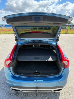 Blue Volvo V60 2014 in Tartu, with an engine capacity of 2.40 L and mileage of 307 thousand km for 7600 €, photo 14 on AUTOMOTO.COM.LV