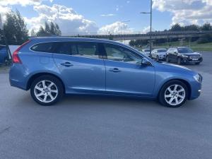 Zils Volvo V60 2014 Kauņa, ar dzinēja tilpumu 1.97 L un nobraukumu 267 tūkst. km par 5650 €, foto 9 vietnē AUTOMOTO.COM.LV