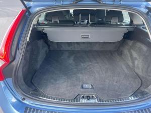 Zils Volvo V60 2014 Kauņa, ar dzinēja tilpumu 1.97 L un nobraukumu 267 tūkst. km par 5650 €, foto 31 vietnē AUTOMOTO.COM.LV