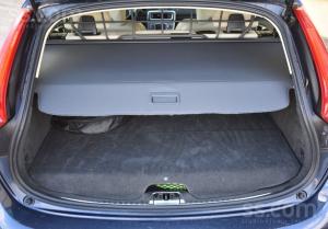 Zils Volvo V60 2014 Talsi, ar dzinēja tilpumu 2.40 L un nobraukumu 306 tūkst. km par 7200 €, foto 10 vietnē AUTOMOTO.COM.LV