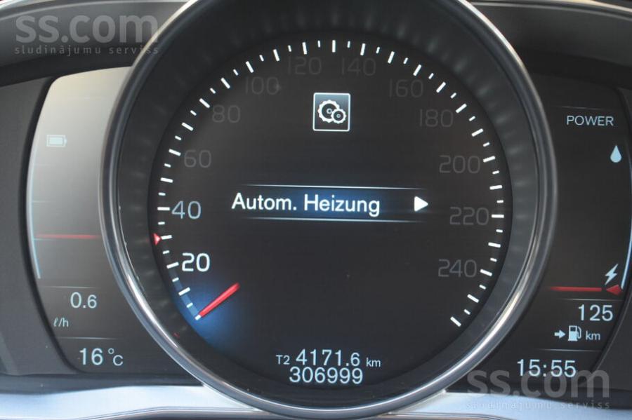 Zils Volvo V60 2014 Talsi, ar dzinēja tilpumu 2.40 L un nobraukumu 306 tūkst. km par 7200 €, foto 26 vietnē AUTOMOTO.COM.LV