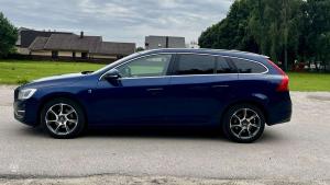 Zils Volvo V60 2014 Šilutė, ar dzinēja tilpumu 1.98 L un nobraukumu 257 tūkst. km par 6999 €, foto 8 vietnē AUTOMOTO.COM.LV