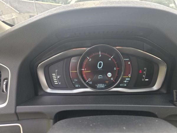 Blue Volvo V60 2014 in Marijampole, with an engine capacity of 0.00 L and mileage of 322 thousand km for 6300 €, photo 10 on AUTOMOTO.COM.LV