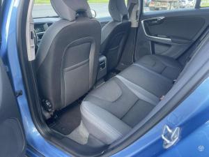 Zils Volvo V60 2014 Kauņa, ar dzinēja tilpumu 1.97 L un nobraukumu 267 tūkst. km par 5650 €, foto 25 vietnē AUTOMOTO.COM.LV