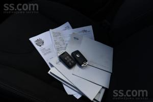Zils Volvo V60 2014 Rīga, ar dzinēja tilpumu 2.00 L un nobraukumu 274 tūkst. km par 5990 €, foto 21 vietnē AUTOMOTO.COM.LV