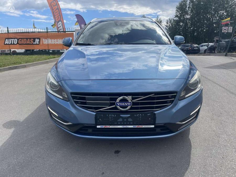 Blue Volvo V60 2014 in Kaunas, with an engine capacity of 2.40 L and mileage of 295 thousand km for 5950 €, photo 5 on AUTOMOTO.COM.LV