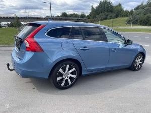 Blue Volvo V60 2014 in Kaunas, with an engine capacity of 2.40 L and mileage of 295 thousand km for 5950 €, photo 10 on AUTOMOTO.COM.LV