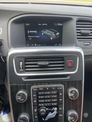 Blue Volvo V60 2014 in Kaunas, with an engine capacity of 2.40 L and mileage of 295 thousand km for 5950 €, photo 21 on AUTOMOTO.COM.LV