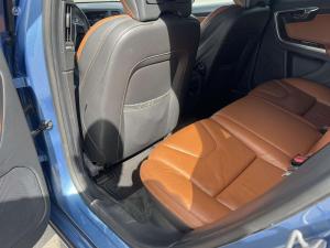 Blue Volvo V60 2014 in Kaunas, with an engine capacity of 2.40 L and mileage of 295 thousand km for 5950 €, photo 26 on AUTOMOTO.COM.LV