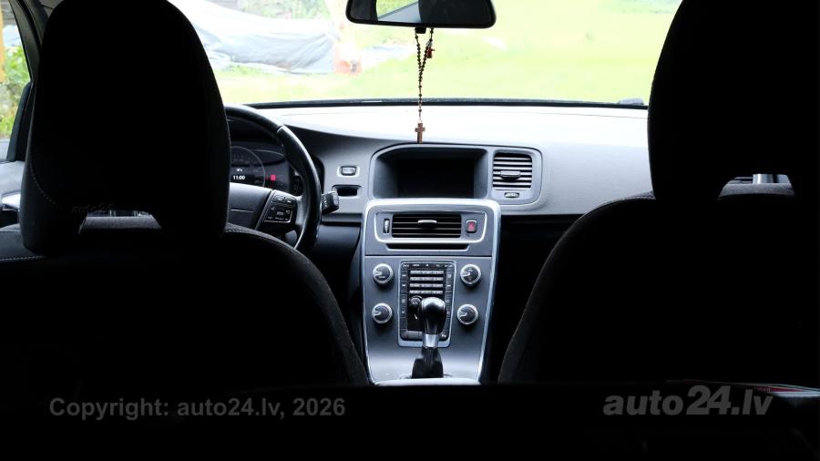Синий Вольво B60 2014 в Таллин, объемом двигателя 1.60 л и пробегом 328 тыс. км за 5200 €, фото 5 на AUTOMOTO.COM.LV