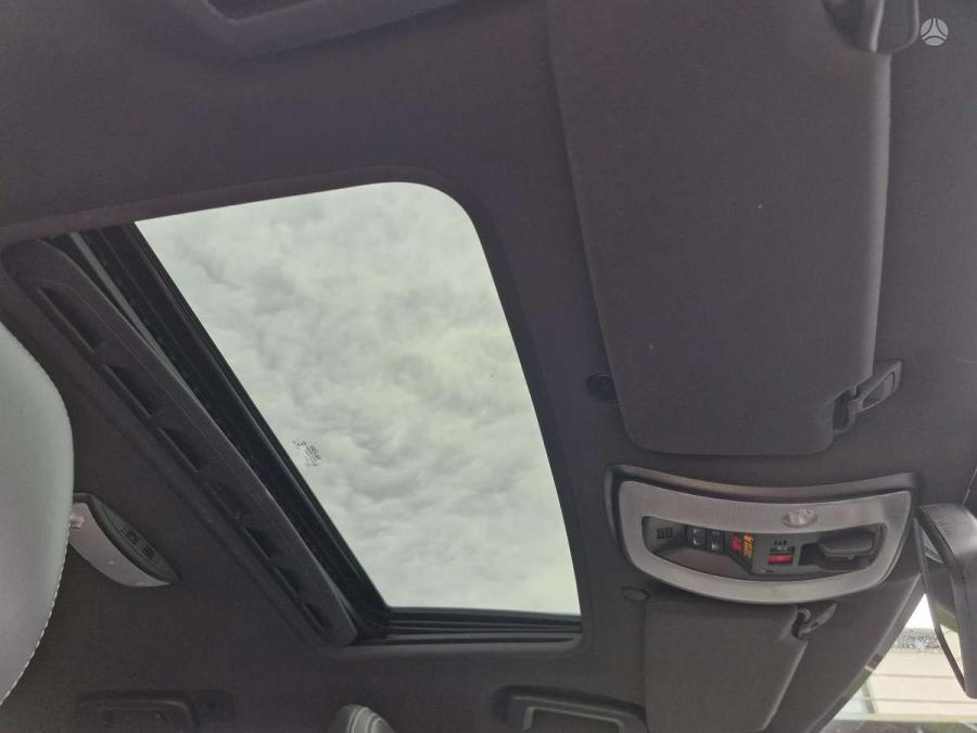 Zils Volvo V60 2014 Viļņa, ar dzinēja tilpumu 1.97 L un nobraukumu 218 tūkst. km par 8300 €, foto 16 vietnē AUTOMOTO.COM.LV