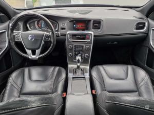 Zils Volvo V60 2014 Viļņa, ar dzinēja tilpumu 1.97 L un nobraukumu 218 tūkst. km par 8300 €, foto 18 vietnē AUTOMOTO.COM.LV