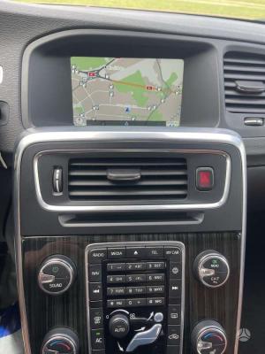 Blue Volvo V60 2014 in Kaunas, with an engine capacity of 2.40 L and mileage of 294 thousand km for 5950 €, photo 24 on AUTOMOTO.COM.LV