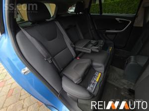 Zils Volvo V60 2014 Rīga, ar dzinēja tilpumu 2.00 L un nobraukumu 339 tūkst. km par 6850 €, foto 14 vietnē AUTOMOTO.COM.LV