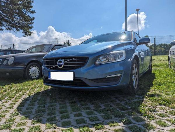 Синий Вольво B60 2014 в Клайпеда, объемом двигателя 1.56 л и пробегом 241 тыс. км за 5000 €, фото 1 на AUTOMOTO.COM.LV