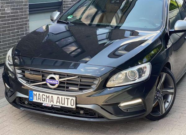 Blue Volvo V60 2014 in Marijampole, with an engine capacity of 2.40 L and mileage of 279 thousand km for 7950 €, photo 10 on AUTOMOTO.COM.LV
