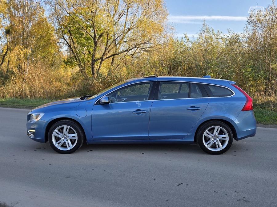 Blue Volvo V60 2014 in Kaunas, with an engine capacity of 2.40 L and mileage of 206 thousand km for 7650 €, photo 7 on AUTOMOTO.COM.LV