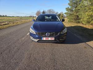 Blue Volvo V60 2015 in Mazeikiai, with an engine capacity of 2.00 L and mileage of 289 thousand km for 7200 €, photo 2 on AUTOMOTO.COM.LV