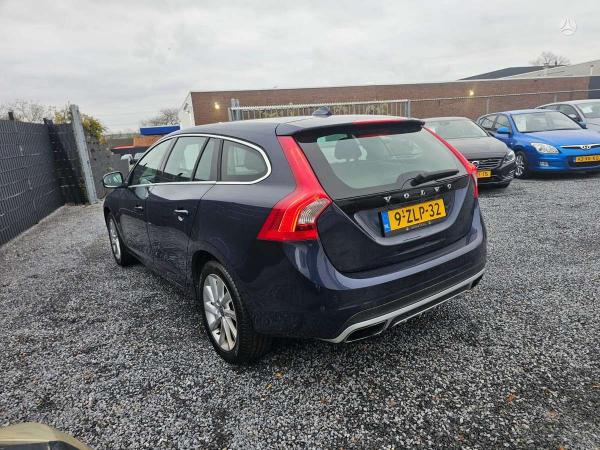 Zils Volvo V60 2015 Kauņa, ar dzinēja tilpumu 1.56 L un nobraukumu 267 tūkst. km par 6950 €, foto 6 vietnē AUTOMOTO.COM.LV