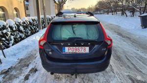 Blue Volvo V60 2015 in Vilnius, with an engine capacity of 1.98 L and mileage of 300 thousand km for 6200 €, photo 6 on AUTOMOTO.COM.LV