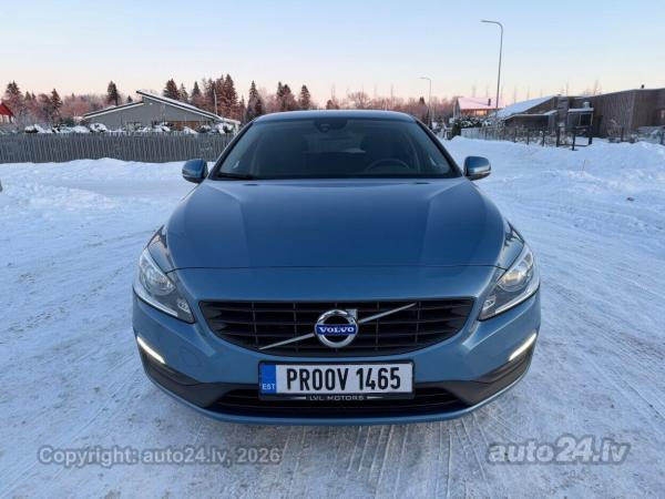 Blue Volvo V60 2015 in Tallinn, with an engine capacity of 2.00 L and mileage of 273 thousand km for 7690 €, photo 9 on AUTOMOTO.COM.LV