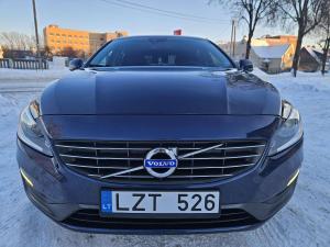 Blue Volvo V60 2015 in Siauliai, with an engine capacity of 1.56 L and mileage of 339 thousand km for 5950 €, photo 2 on AUTOMOTO.COM.LV