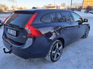 Blue Volvo V60 2015 in Siauliai, with an engine capacity of 1.56 L and mileage of 339 thousand km for 5950 €, photo 8 on AUTOMOTO.COM.LV