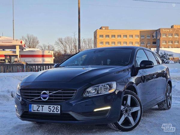 Zils Volvo V60 2015 Šauļi, ar dzinēja tilpumu 1.60 L un nobraukumu 339 tūkst. km par 5950 €, foto 1 vietnē AUTOMOTO.COM.LV