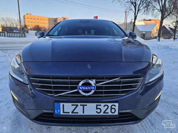Zils Volvo V60 2015 Šauļi, ar dzinēja tilpumu 1.60 L un nobraukumu 339 tūkst. km par 5950 €, foto 2 vietnē AUTOMOTO.COM.LV